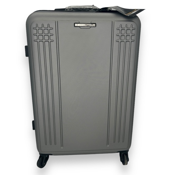 Global Tour | Bags | Nwt Global Tour Durable Hard Shell Luggage Medium ...